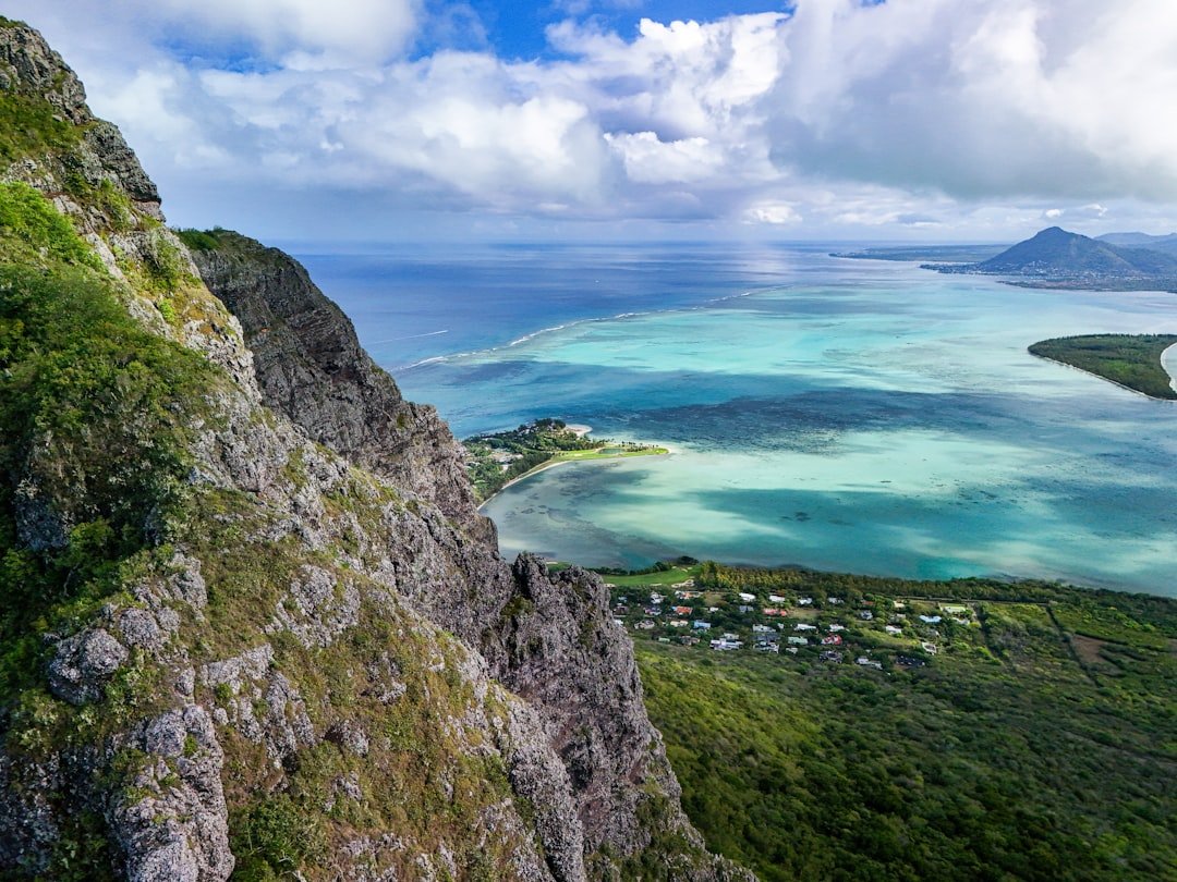Weather Report Mauritius: Strong Anticyclone Brings Winds and Rough ...